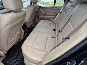 Melns BMW X5 2005 Utena, ar dzinēja tilpumu 2.99 L un nobraukumu 335 tūkst. km par 3990 €, foto 40 vietnē AUTOMOTO.COM.LV
