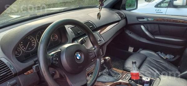 Melns BMW X5 2005 Dobele, ar dzinēja tilpumu 3.00 L un nobraukumu 445 tūkst. km par 2700 €, foto 2 vietnē AUTOMOTO.COM.LV