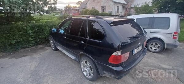 Melns BMW X5 2005 Dobele, ar dzinēja tilpumu 3.00 L un nobraukumu 445 tūkst. km par 2700 €, foto 3 vietnē AUTOMOTO.COM.LV