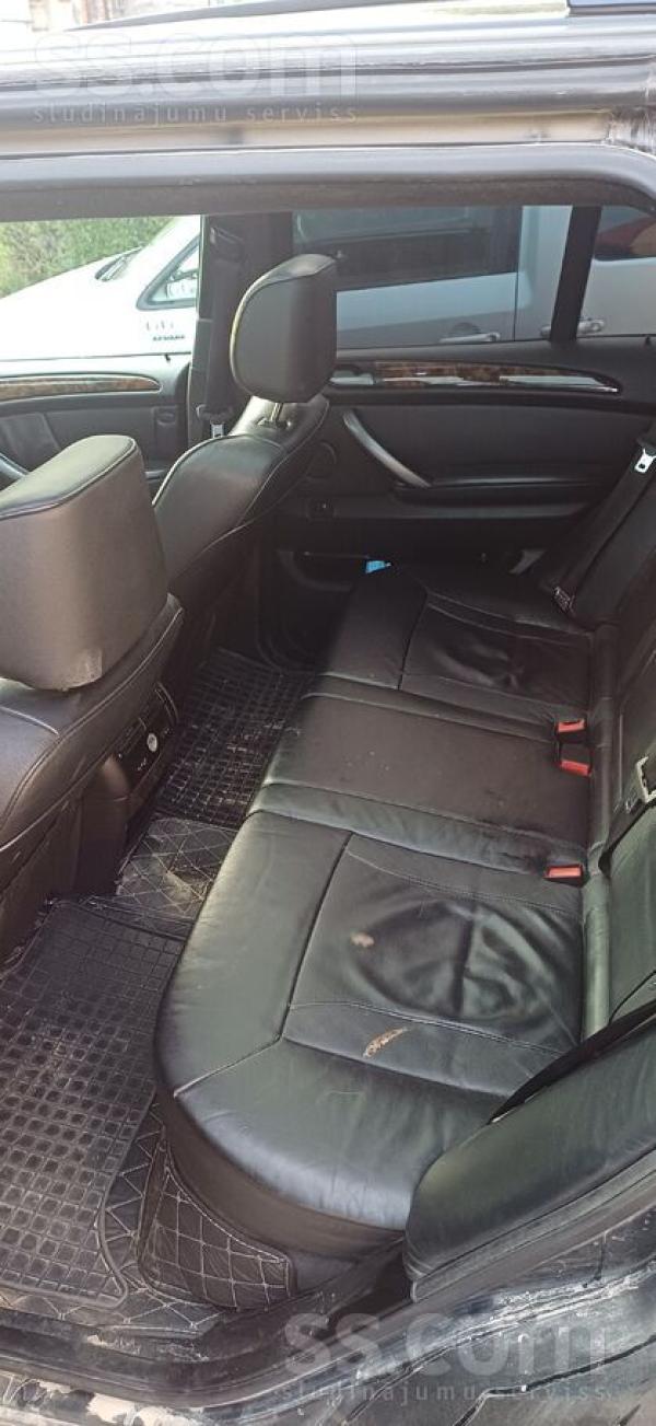 Melns BMW X5 2005 Dobele, ar dzinēja tilpumu 3.00 L un nobraukumu 445 tūkst. km par 2700 €, foto 5 vietnē AUTOMOTO.COM.LV