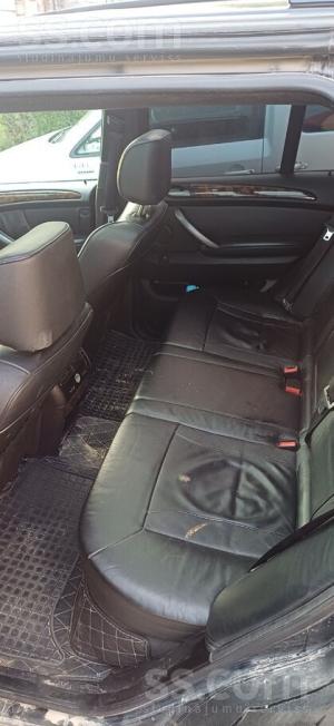 Melns BMW X5 2005 Dobele, ar dzinēja tilpumu 3.00 L un nobraukumu 445 tūkst. km par 2700 €, foto 6 vietnē AUTOMOTO.COM.LV