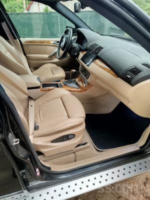 Black BMW X5 2005 in Daugavpils, with an engine capacity of 3.00 L and mileage of 310 thousand km for 6000 €, photo 7 on AUTOMOTO.COM.LV