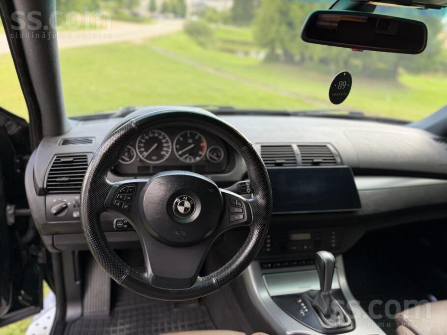 Black BMW X5 2005 in Balvi, with an engine capacity of 3.00 L and mileage of 385 thousand km for 9000 €, photo 5 on AUTOMOTO.COM.LV