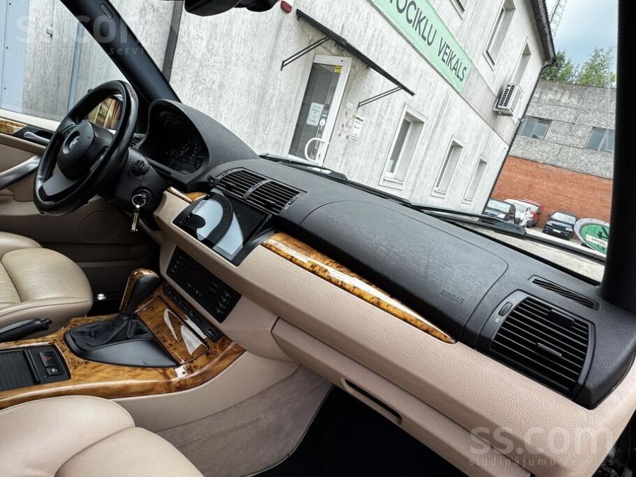 Melns BMW X5 2005 Daugavpils, ar dzinēja tilpumu 3.00 L un nobraukumu 0 tūkst. km par 6500 €, foto 16 vietnē AUTOMOTO.COM.LV