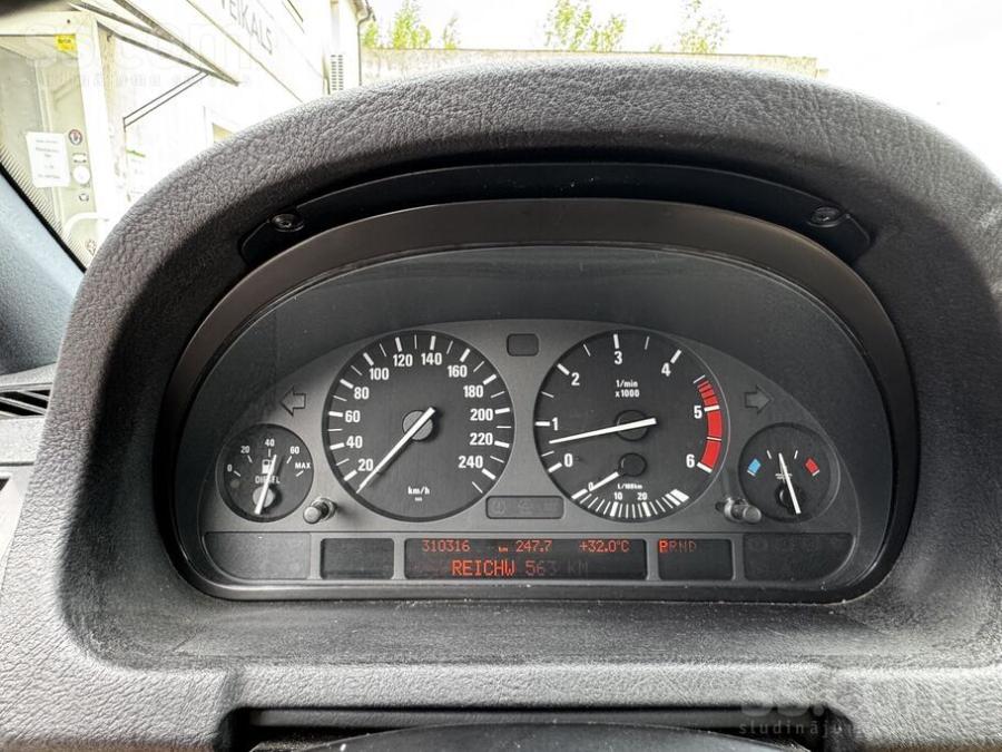 Melns BMW X5 2005 Daugavpils, ar dzinēja tilpumu 3.00 L un nobraukumu 0 tūkst. km par 6500 €, foto 21 vietnē AUTOMOTO.COM.LV