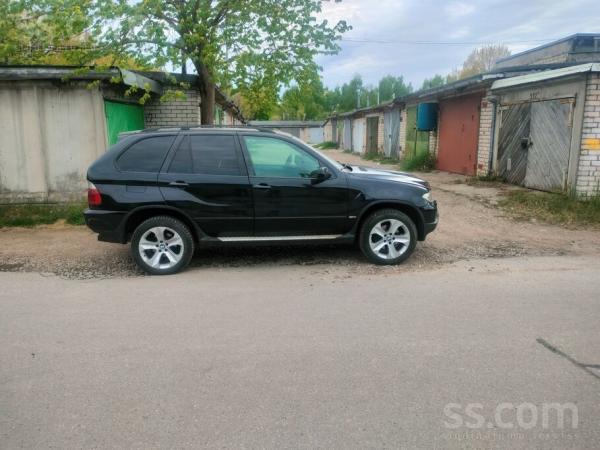 Black BMW X5 2005 in Riga, with an engine capacity of 3.00 L and mileage of 389 thousand km for 2010 €, photo 2 on AUTOMOTO.COM.LV