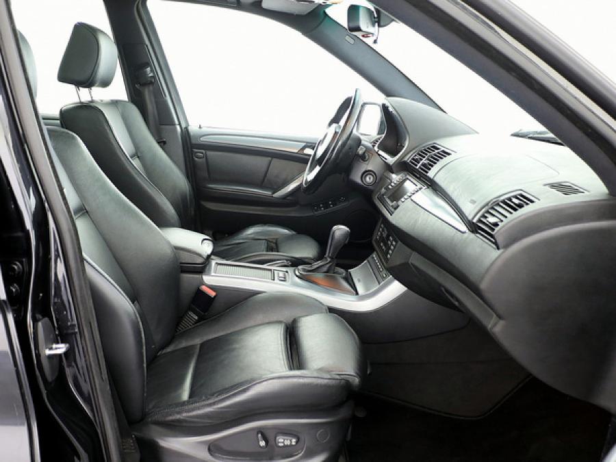 Melns BMW X5 2005 Tallina, ar dzinēja tilpumu 3.00 L un nobraukumu 357 tūkst. km par 3499 €, foto 7 vietnē AUTOMOTO.COM.LV