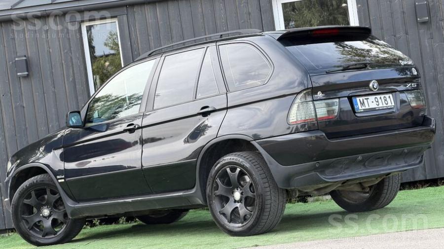 Black BMW X5 2005 in Riga, with an engine capacity of 3.00 L and mileage of 365 thousand km for 2950 €, photo 4 on AUTOMOTO.COM.LV