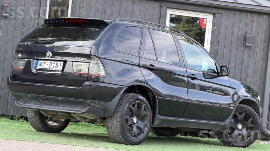Black BMW X5 2005 in Riga, with an engine capacity of 3.00 L and mileage of 365 thousand km for 2950 €, photo 5 on AUTOMOTO.COM.LV