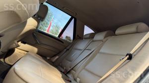 Black BMW X5 2005 in Riga, with an engine capacity of 3.00 L and mileage of 365 thousand km for 2950 €, photo 10 on AUTOMOTO.COM.LV