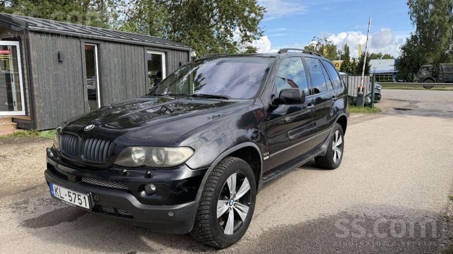 Black BMW X5 2005 in Riga, with an engine capacity of 3.00 L and mileage of 431 thousand km for 2850 €, photo 3 on AUTOMOTO.COM.LV
