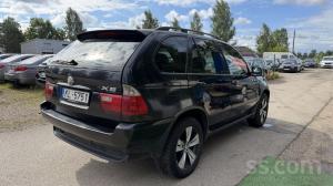 Black BMW X5 2005 in Riga, with an engine capacity of 3.00 L and mileage of 431 thousand km for 2850 €, photo 4 on AUTOMOTO.COM.LV
