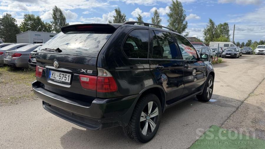 Black BMW X5 2005 in Riga, with an engine capacity of 3.00 L and mileage of 431 thousand km for 2850 €, photo 4 on AUTOMOTO.COM.LV