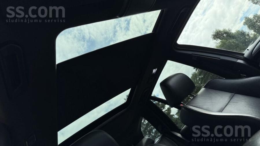 Black BMW X5 2005 in Riga, with an engine capacity of 3.00 L and mileage of 431 thousand km for 2850 €, photo 12 on AUTOMOTO.COM.LV