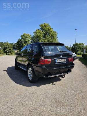Melns BMW X5 2005 Tukums, ar dzinēja tilpumu 3.00 L un nobraukumu 330 tūkst. km par 4790 €, foto 5 vietnē AUTOMOTO.COM.LV