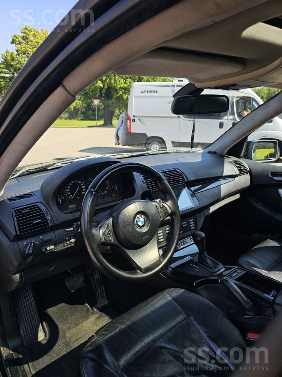 Melns BMW X5 2005 Tukums, ar dzinēja tilpumu 3.00 L un nobraukumu 330 tūkst. km par 4790 €, foto 9 vietnē AUTOMOTO.COM.LV