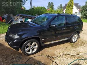 Black BMW X5 2005 in Riga, with an engine capacity of 3.00 L and mileage of 422 thousand km for 3500 €, photo 3 on AUTOMOTO.COM.LV
