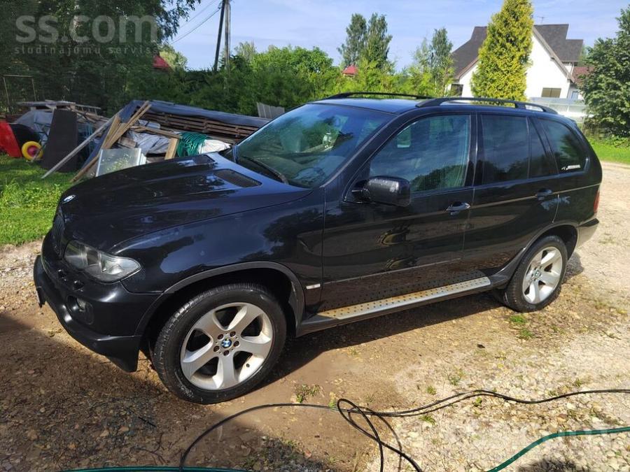 Black BMW X5 2005 in Riga, with an engine capacity of 3.00 L and mileage of 422 thousand km for 3500 €, photo 3 on AUTOMOTO.COM.LV