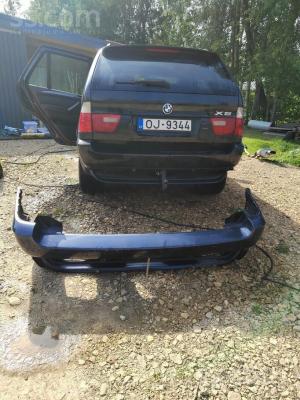 Black BMW X5 2005 in Riga, with an engine capacity of 3.00 L and mileage of 422 thousand km for 3500 €, photo 5 on AUTOMOTO.COM.LV