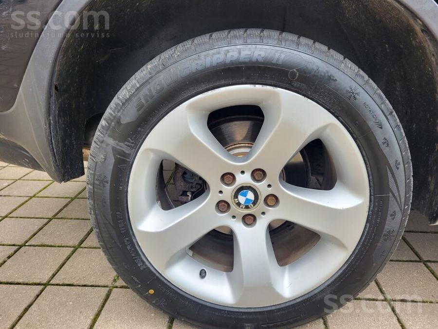 Melns BMW X5 2005 Tukums, ar dzinēja tilpumu 3.00 L un nobraukumu 420 tūkst. km par 3890 €, foto 10 vietnē AUTOMOTO.COM.LV