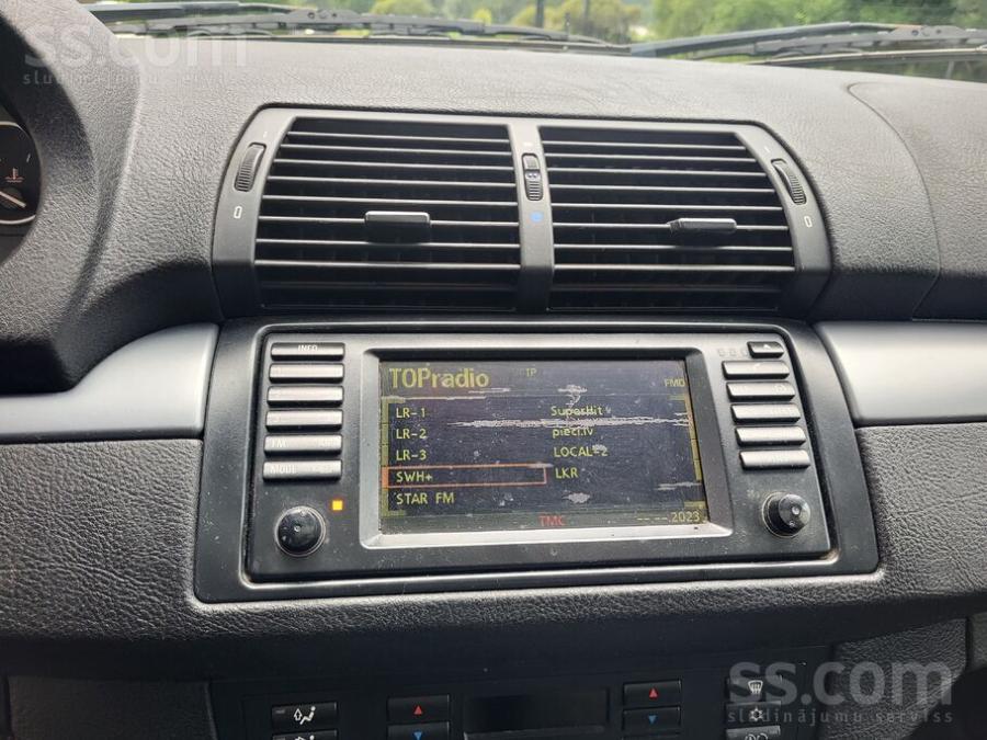 Melns BMW X5 2005 Tukums, ar dzinēja tilpumu 3.00 L un nobraukumu 420 tūkst. km par 3890 €, foto 16 vietnē AUTOMOTO.COM.LV