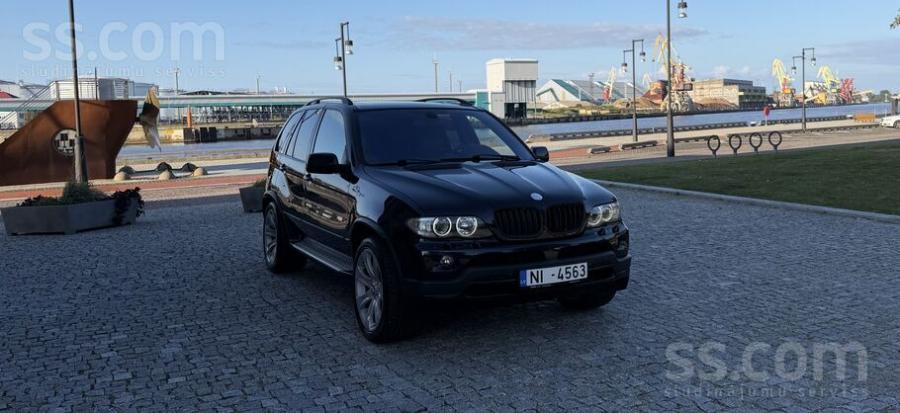 Black BMW X5 2005 in Ventspils, with an engine capacity of 4.40 L and mileage of 247 thousand km for 8500 €, photo 3 on AUTOMOTO.COM.LV