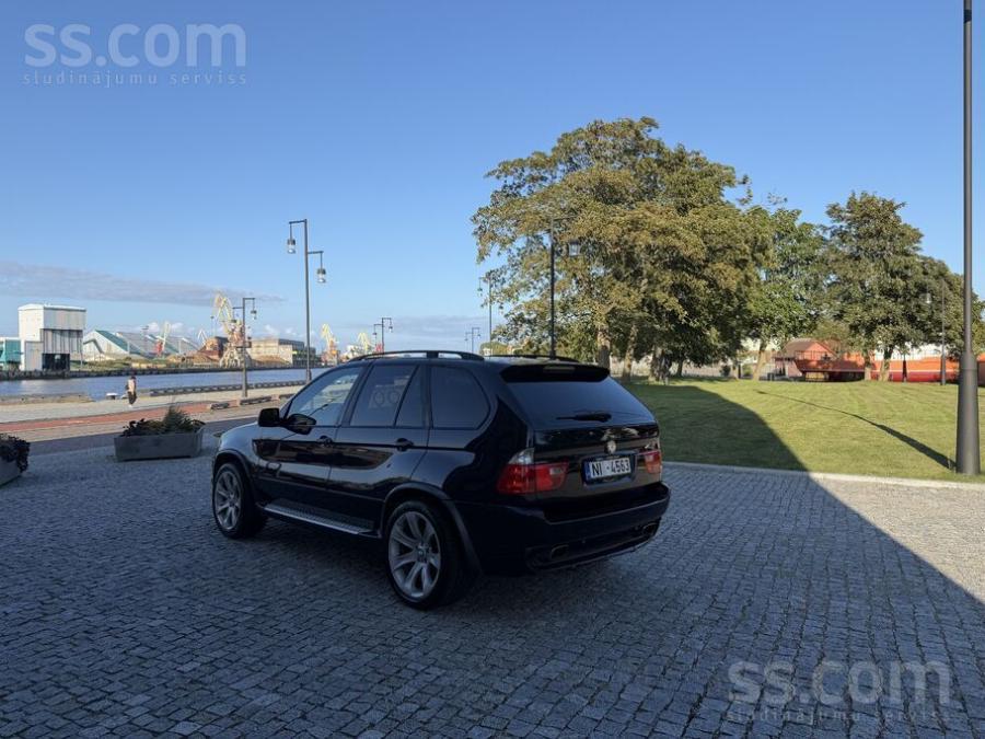 Black BMW X5 2005 in Ventspils, with an engine capacity of 4.40 L and mileage of 247 thousand km for 8500 €, photo 5 on AUTOMOTO.COM.LV