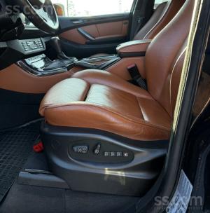 Black BMW X5 2005 in Ventspils, with an engine capacity of 4.40 L and mileage of 247 thousand km for 8500 €, photo 8 on AUTOMOTO.COM.LV