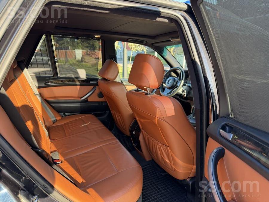 Black BMW X5 2005 in Ventspils, with an engine capacity of 4.40 L and mileage of 247 thousand km for 8500 €, photo 13 on AUTOMOTO.COM.LV