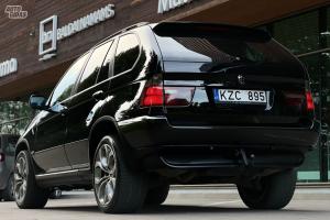 Black BMW X5 2005 in Kaunas, with an engine capacity of 3.00 L and mileage of 0 thousand km for 4300 €, photo 10 on AUTOMOTO.COM.LV