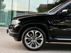 Black BMW X5 2005 in Kaunas, with an engine capacity of 3.00 L and mileage of 0 thousand km for 4300 €, photo 16 on AUTOMOTO.COM.LV