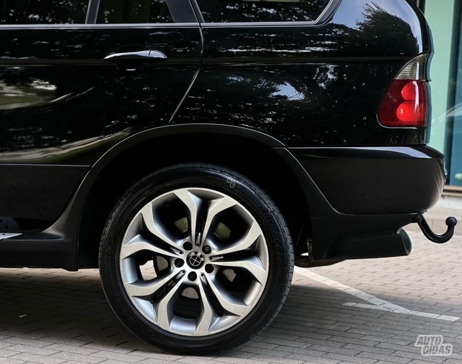 Black BMW X5 2005 in Kaunas, with an engine capacity of 3.00 L and mileage of 0 thousand km for 4300 €, photo 17 on AUTOMOTO.COM.LV