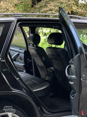 Black BMW X5 2005 in Kaunas, with an engine capacity of 3.00 L and mileage of 0 thousand km for 4300 €, photo 33 on AUTOMOTO.COM.LV