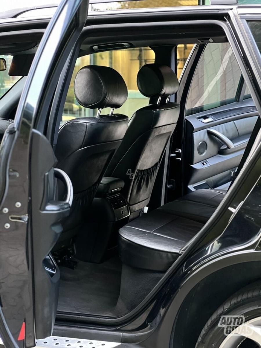 Black BMW X5 2005 in Kaunas, with an engine capacity of 3.00 L and mileage of 0 thousand km for 4300 €, photo 34 on AUTOMOTO.COM.LV