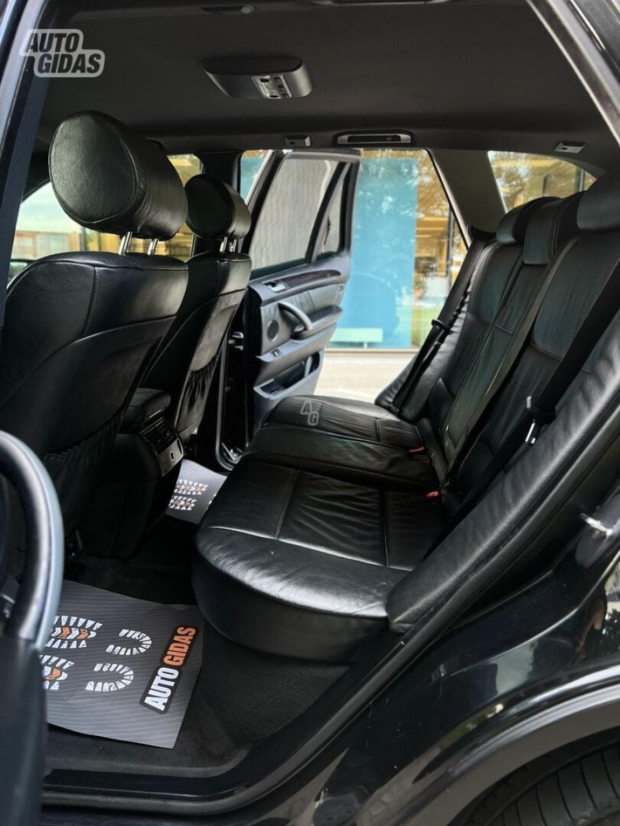 Black BMW X5 2005 in Kaunas, with an engine capacity of 3.00 L and mileage of 0 thousand km for 4300 €, photo 35 on AUTOMOTO.COM.LV