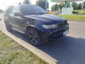 Black BMW X5 2005 in Alytus, with an engine capacity of 4.40 L and mileage of 380 thousand km for 3000 €, photo 3 on AUTOMOTO.COM.LV