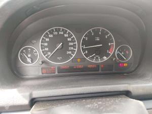 Black BMW X5 2005 in Alytus, with an engine capacity of 4.40 L and mileage of 380 thousand km for 3000 €, photo 9 on AUTOMOTO.COM.LV