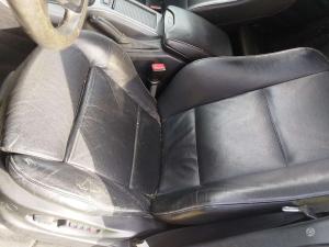 Black BMW X5 2005 in Alytus, with an engine capacity of 4.40 L and mileage of 380 thousand km for 3000 €, photo 12 on AUTOMOTO.COM.LV