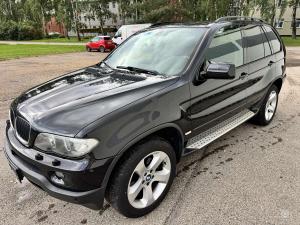 Black BMW X5 2005 in Prienai, with an engine capacity of 2.99 L and mileage of 236 thousand km for 5700 €, photo  on AUTOMOTO.COM.LV