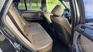 Melns BMW X5 2005 Rīga, ar dzinēja tilpumu 3.00 L un nobraukumu 335 tūkst. km par 5950 €, foto 17 vietnē AUTOMOTO.COM.LV