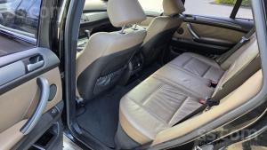 Melns BMW X5 2005 Rīga, ar dzinēja tilpumu 3.00 L un nobraukumu 335 tūkst. km par 5950 €, foto 23 vietnē AUTOMOTO.COM.LV