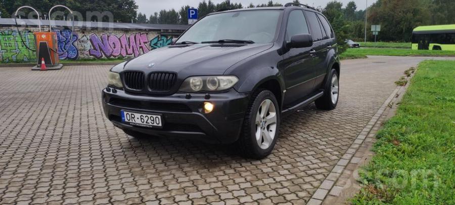 Black BMW X5 2005 in Riga, with an engine capacity of 3.00 L and mileage of 402 thousand km for 4750 €, photo 1 on AUTOMOTO.COM.LV
