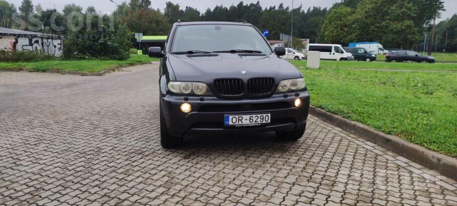 Black BMW X5 2005 in Riga, with an engine capacity of 3.00 L and mileage of 402 thousand km for 4750 €, photo 4 on AUTOMOTO.COM.LV