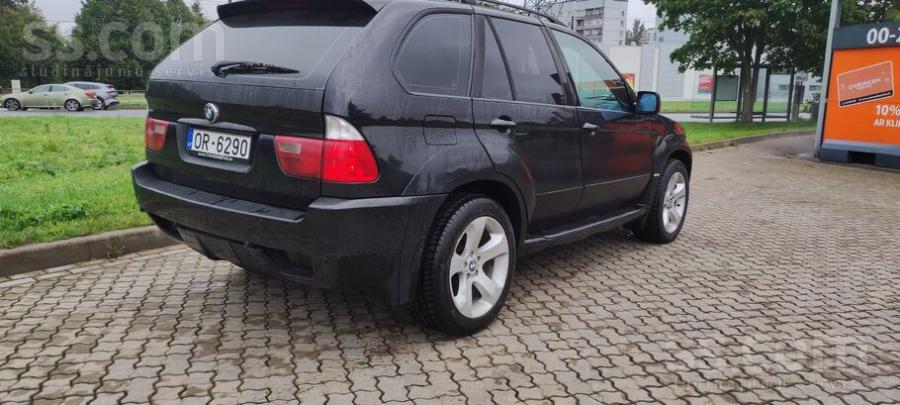 Black BMW X5 2005 in Riga, with an engine capacity of 3.00 L and mileage of 402 thousand km for 4750 €, photo 7 on AUTOMOTO.COM.LV