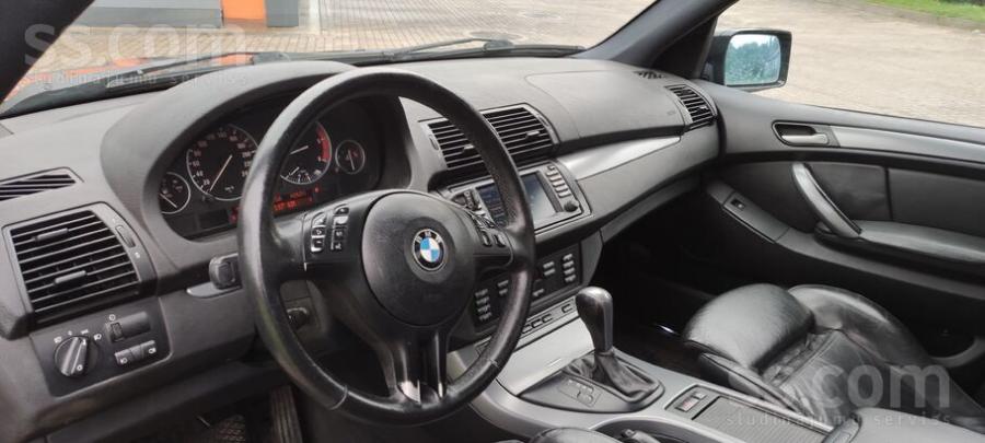 Black BMW X5 2005 in Riga, with an engine capacity of 3.00 L and mileage of 402 thousand km for 4750 €, photo 10 on AUTOMOTO.COM.LV