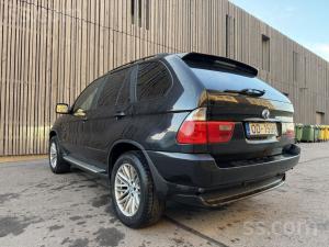 Black BMW X5 2005 in Riga, with an engine capacity of 3.00 L and mileage of 424 thousand km for 4590 €, photo 7 on AUTOMOTO.COM.LV