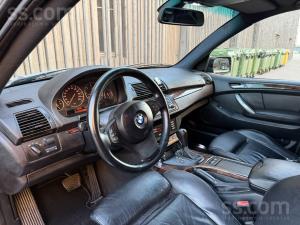 Black BMW X5 2005 in Riga, with an engine capacity of 3.00 L and mileage of 424 thousand km for 4590 €, photo 10 on AUTOMOTO.COM.LV