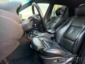 Black BMW X5 2005 in Riga, with an engine capacity of 3.00 L and mileage of 424 thousand km for 4590 €, photo 11 on AUTOMOTO.COM.LV