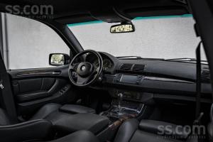 Black BMW X5 2005 in Riga, with an engine capacity of 3.00 L and mileage of 316 thousand km for 4950 €, photo 15 on AUTOMOTO.COM.LV