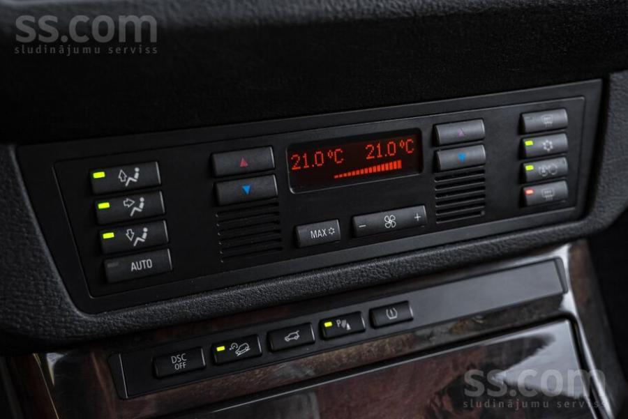 Black BMW X5 2005 in Riga, with an engine capacity of 3.00 L and mileage of 316 thousand km for 4950 €, photo 22 on AUTOMOTO.COM.LV